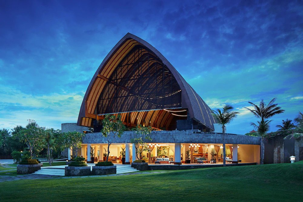 INAYA PUTRI BALI - Exotic Tours